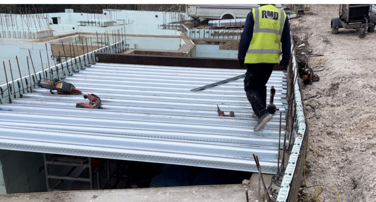 Steel Decking Guide - RMDP